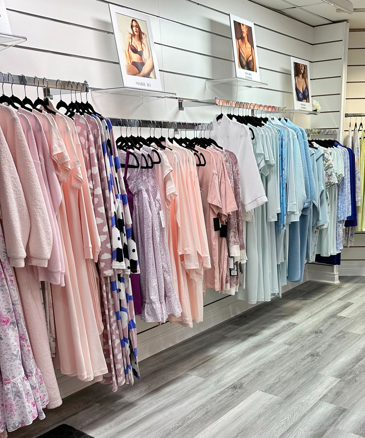 Avenue Road, Toronto Retail Store