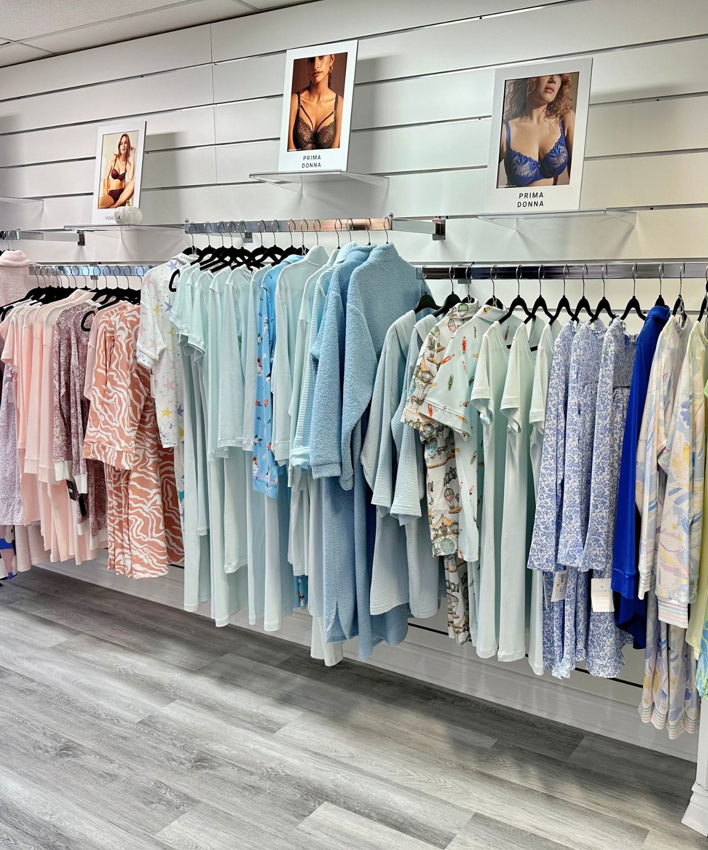 Avenue Road, Toronto Retail Store